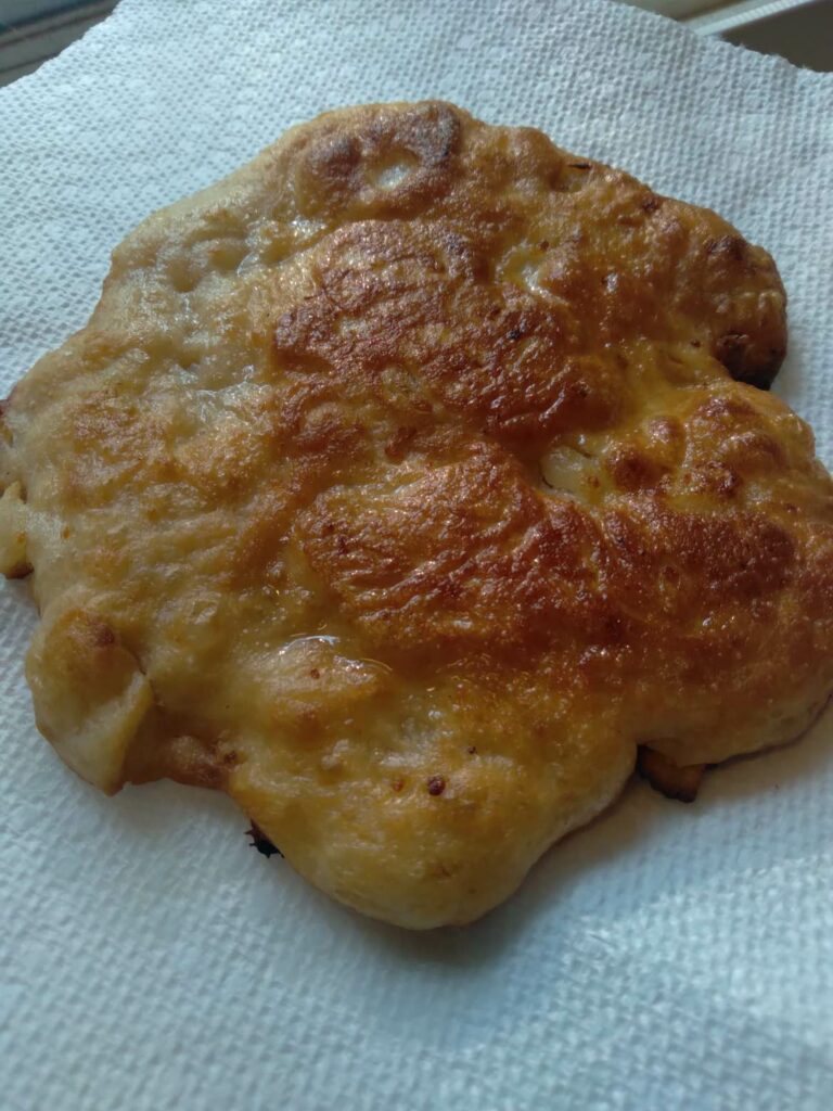 Potato Lángos Recipe (Hungarian Fried Bread/krumplis lángos) - Cook ...